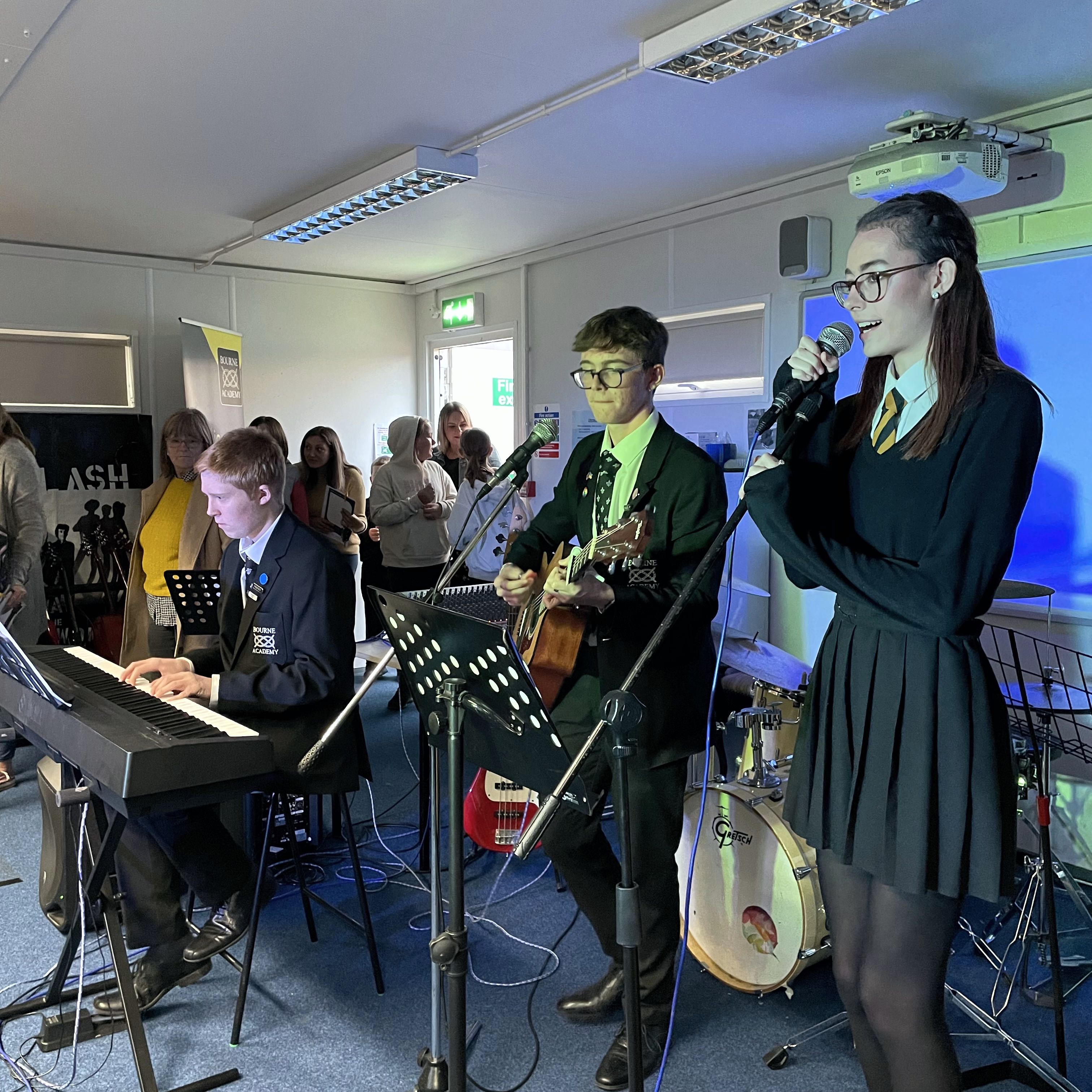 Open Evening welcomes 1,200+ visitors to our school – Bourne Academy