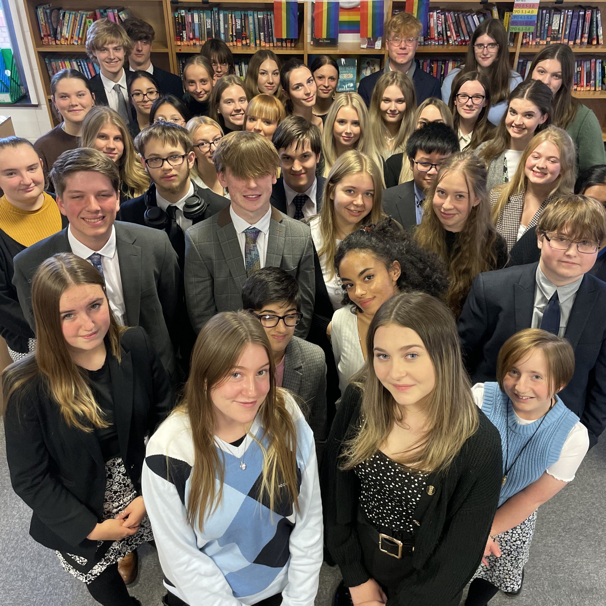 Sixth Formers mentor Year 7 and 8 as Reading Ambassadors – Bourne Academy