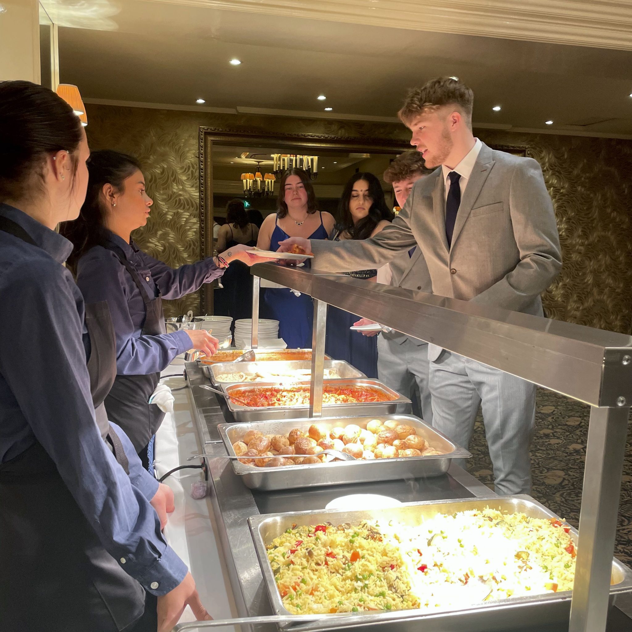 Sixth Formers celebrate in style at their end of year Prom – Bourne Academy