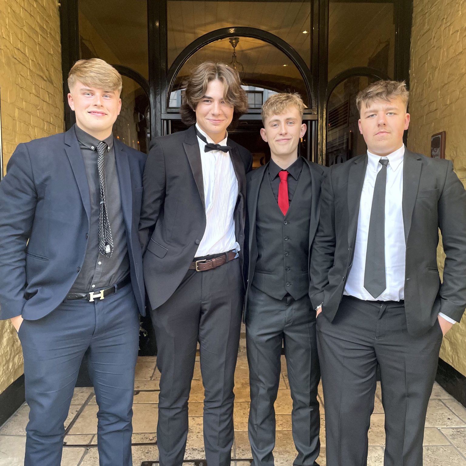 Sixth Formers celebrate in style at their end of year Prom – Bourne Academy