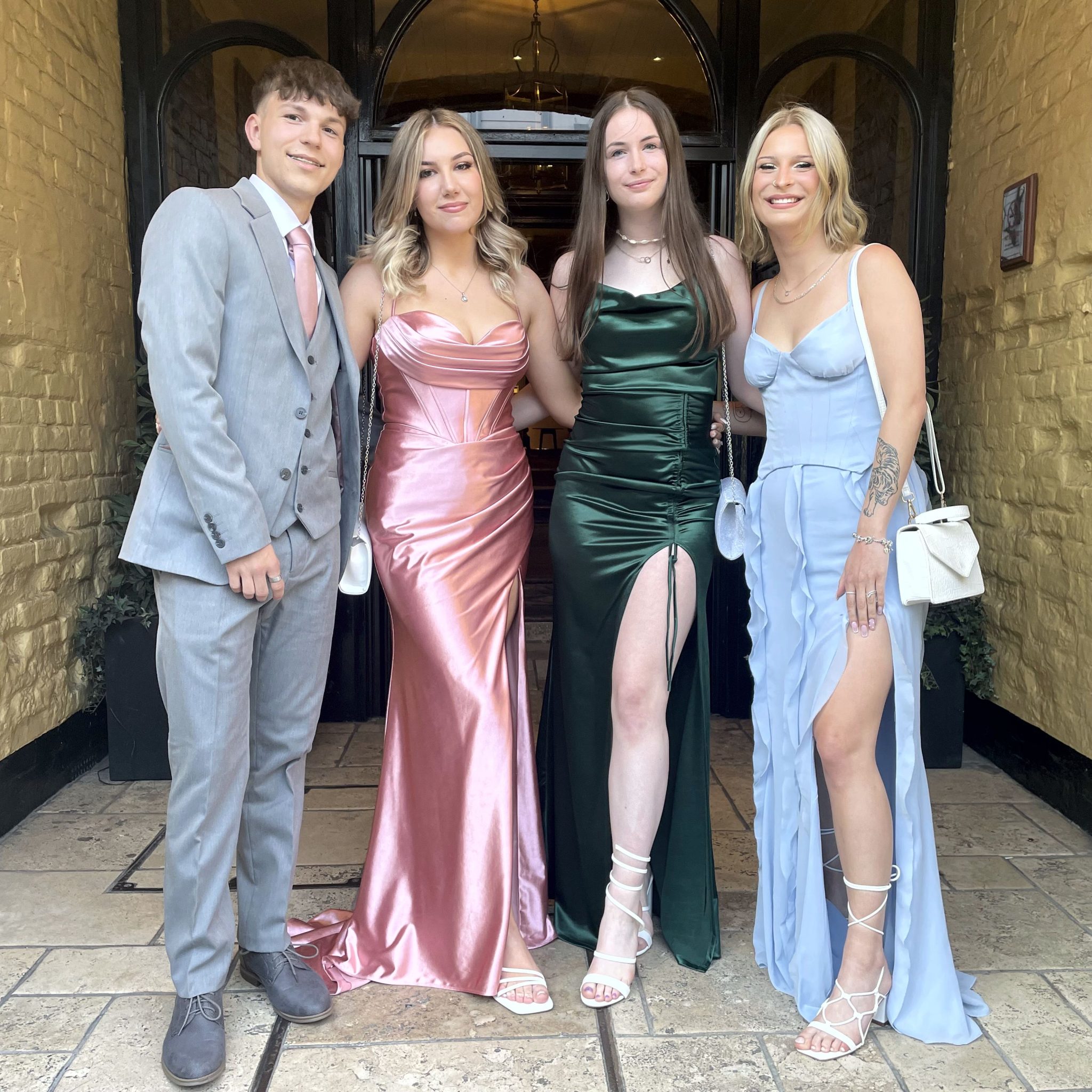 Sixth Formers celebrate in style at their end of year Prom – Bourne Academy