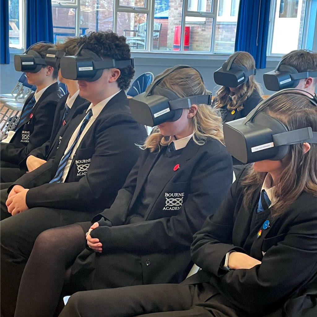 History students step back in time using virtual reality – Bourne Academy